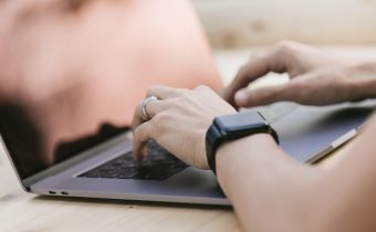 Windowsでバッチファイルでログ出力する方法！ | Aprico